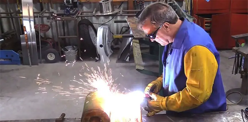 Day In The Life Of Sculptor - Kevin Caron - OwlGuru.com - Find A Career ...